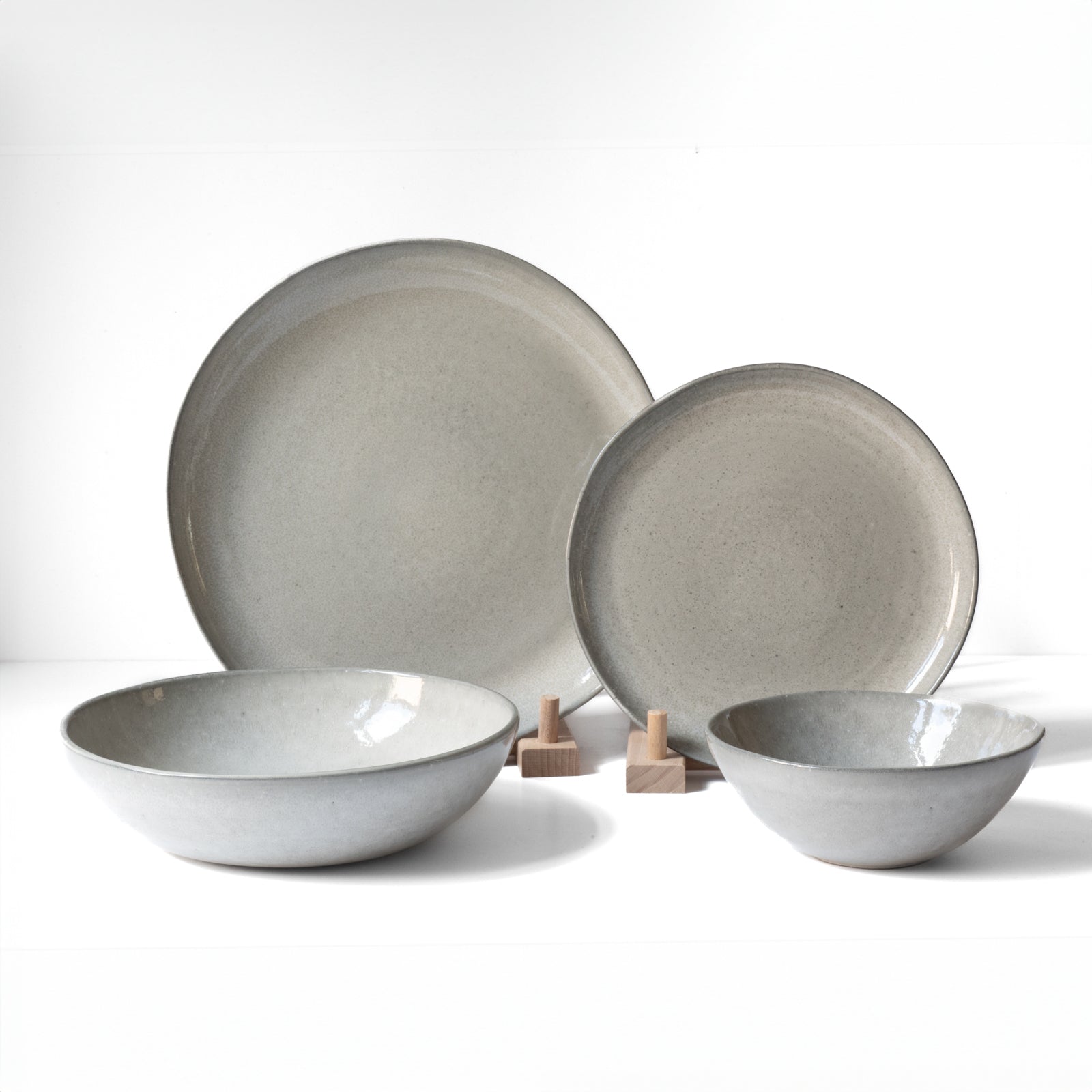 Geschirr Set komplett Midnight Grey 16-teilig – Atelier Agave